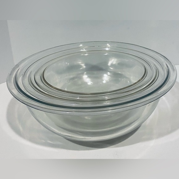 Pyrex | Kitchen | Vintage Set Of 3 Pyrex Clear Glass Nesting Mixing ...